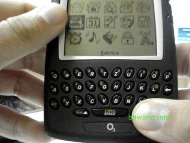 History - BlackBerry 5810 (R900) on Vimeo