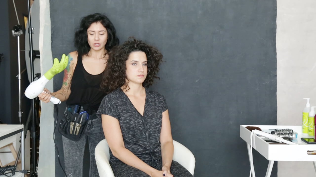 Video 6: Alice - Styling Hair (Courses) - The Portrait System