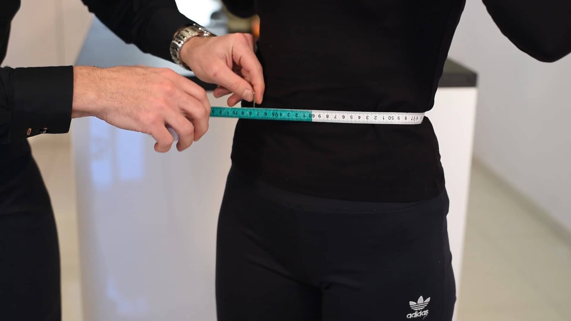 Merjenje obsega pasu on Vimeo