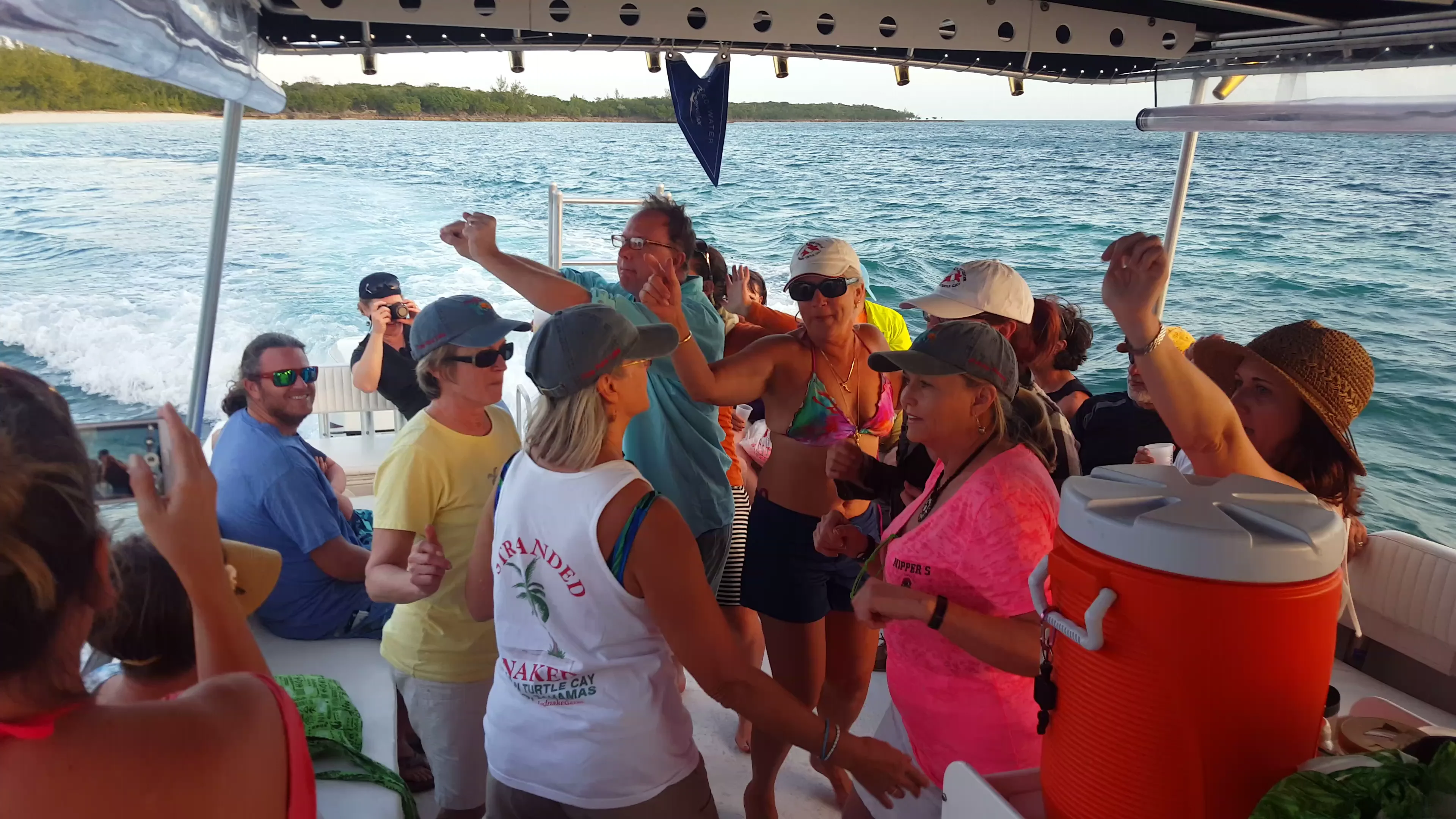 Island hopping in Abacos/Bahamas on Vimeo