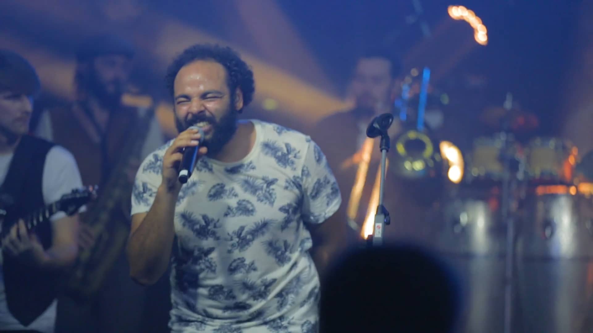 Fat Cat Music - Champagne Rush live in Freiburg - Filmproduktion Neox ...