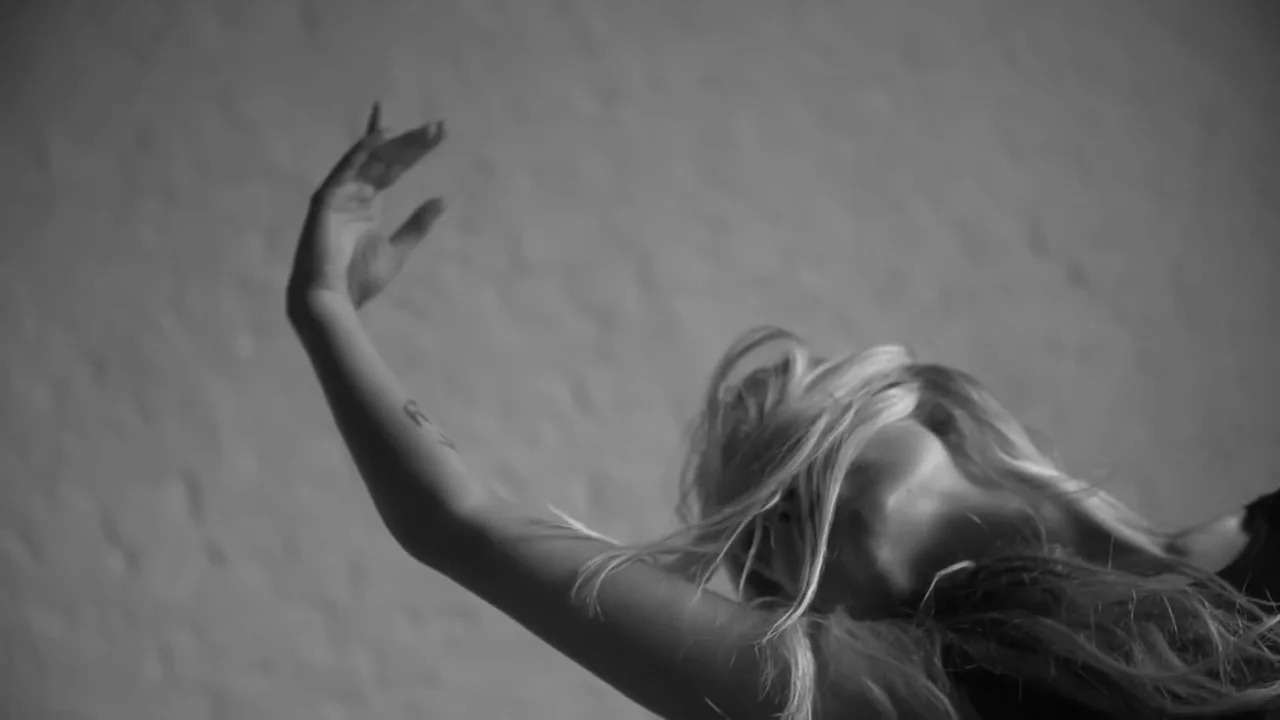 Sketch 5 - Johan Troch & Mirza Begovic on Vimeo