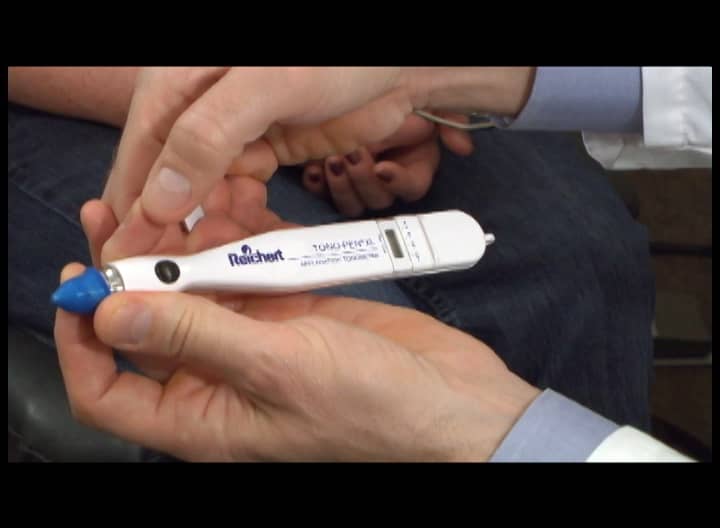 Intraocular pressure measurement with Tonopen on Vimeo