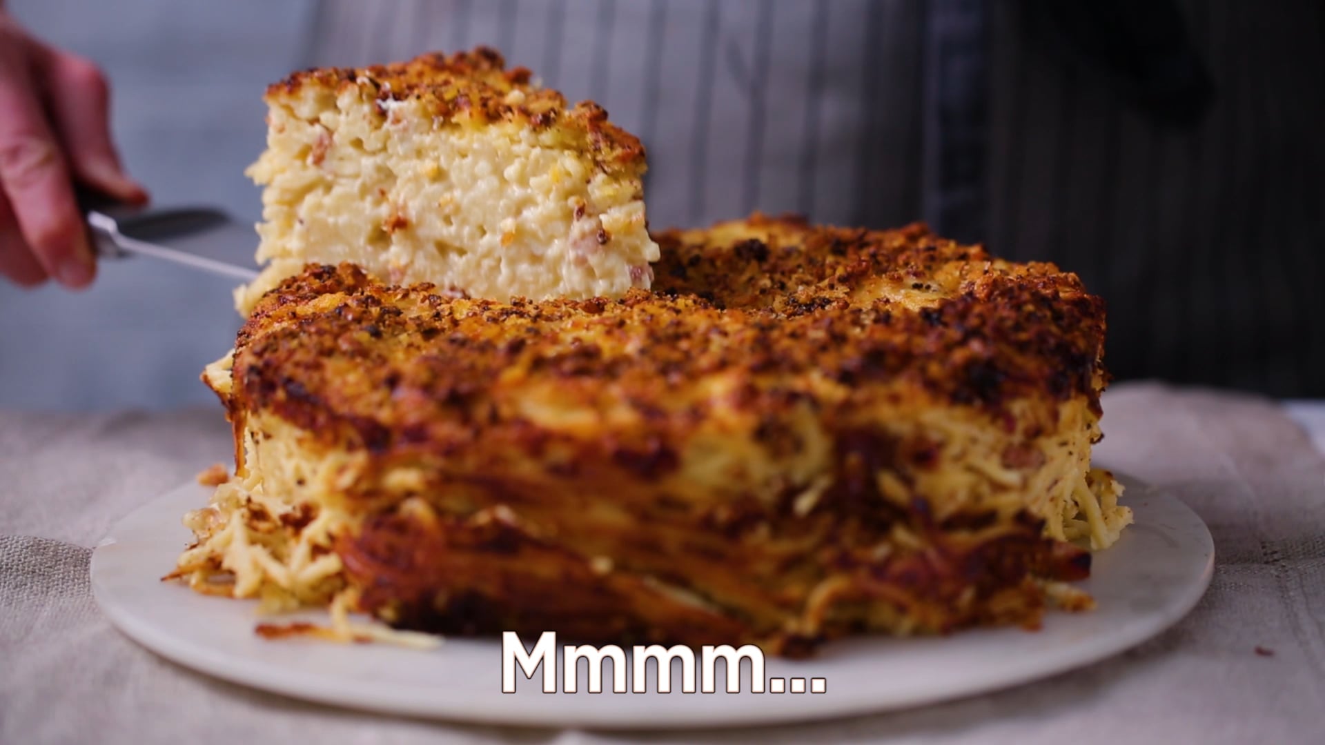 Spaghetti mac n cheese cake on Vimeo