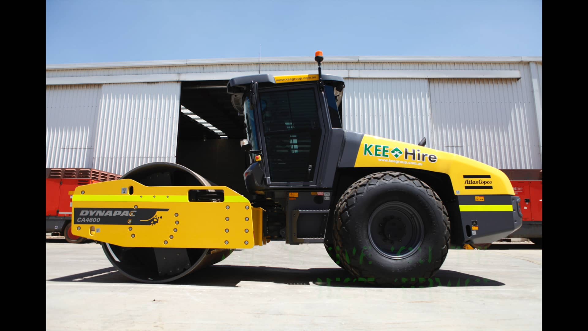 KEE Hire: SMOOTH DRUM ROLLER 14T on Vimeo