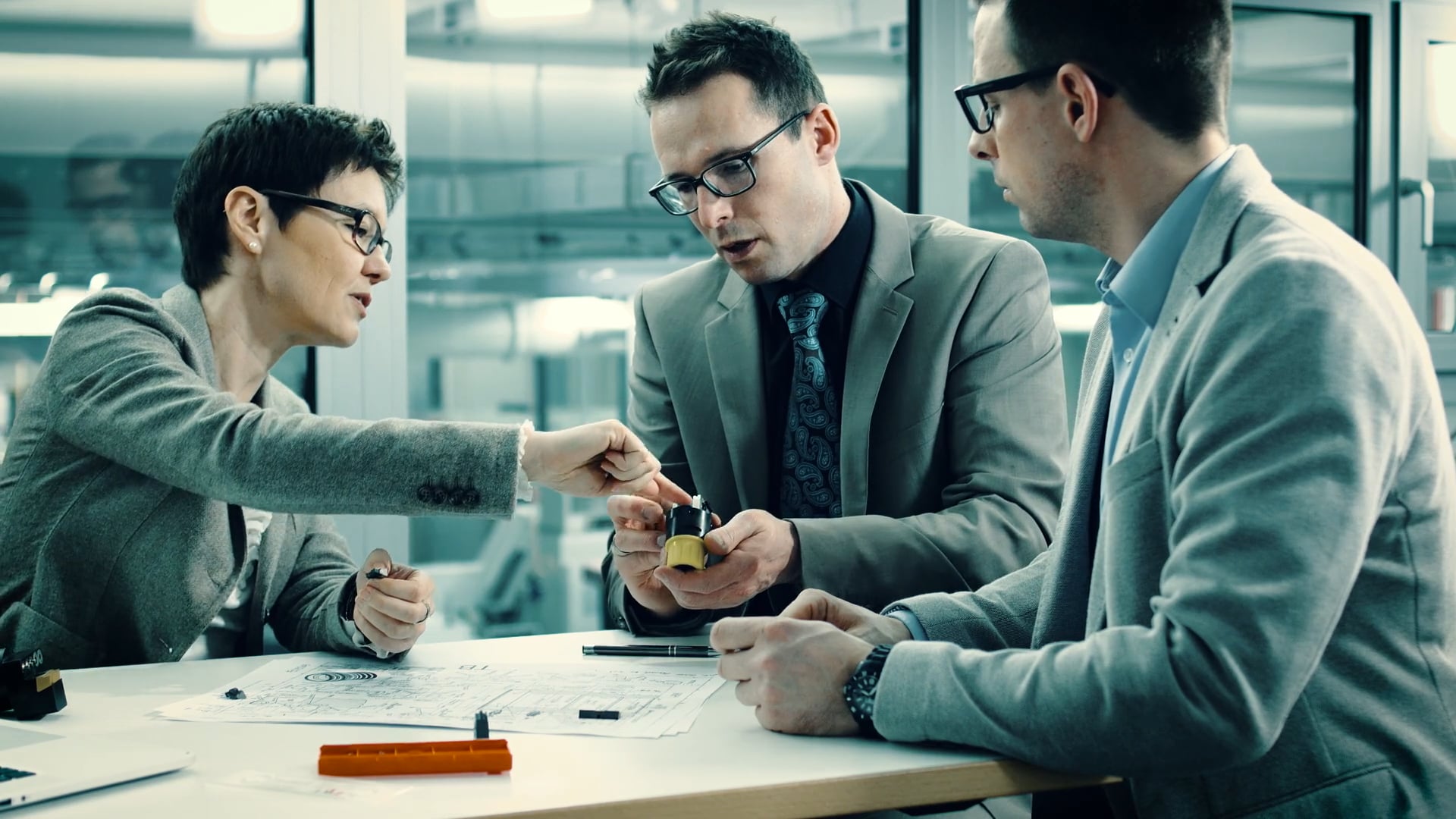 ZWT Zisterer – Fertigungspartner bei der Zerspanung! on Vimeo