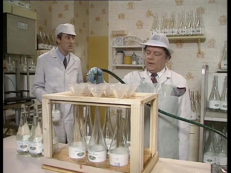 Peckham "spring" water on Vimeo