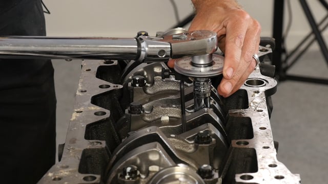 Fundamentos de construcción de motores: Cómo utilizar un medidor de ángulos