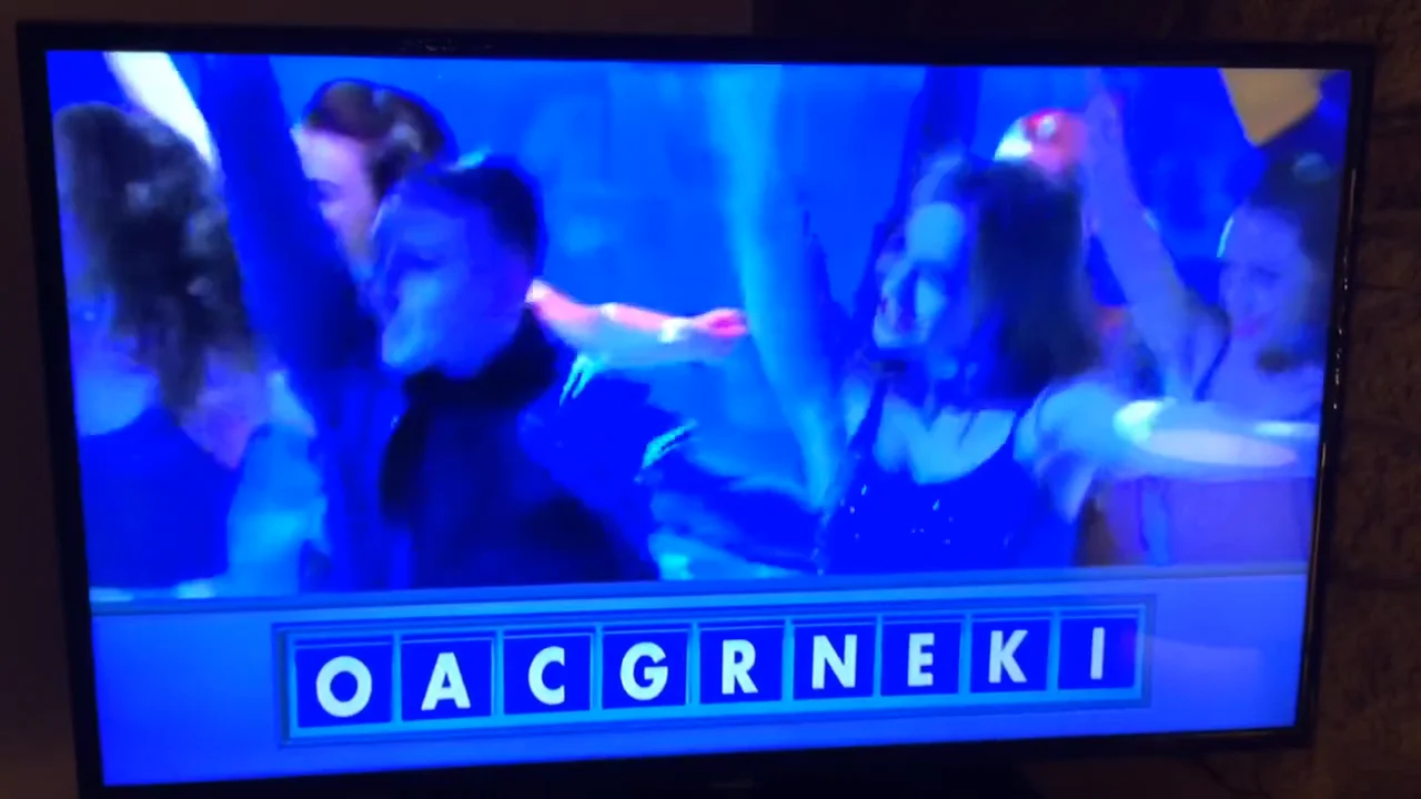 8 out of 10 Cats Does Countdown with Jimmy Carr - New Years Special on ...