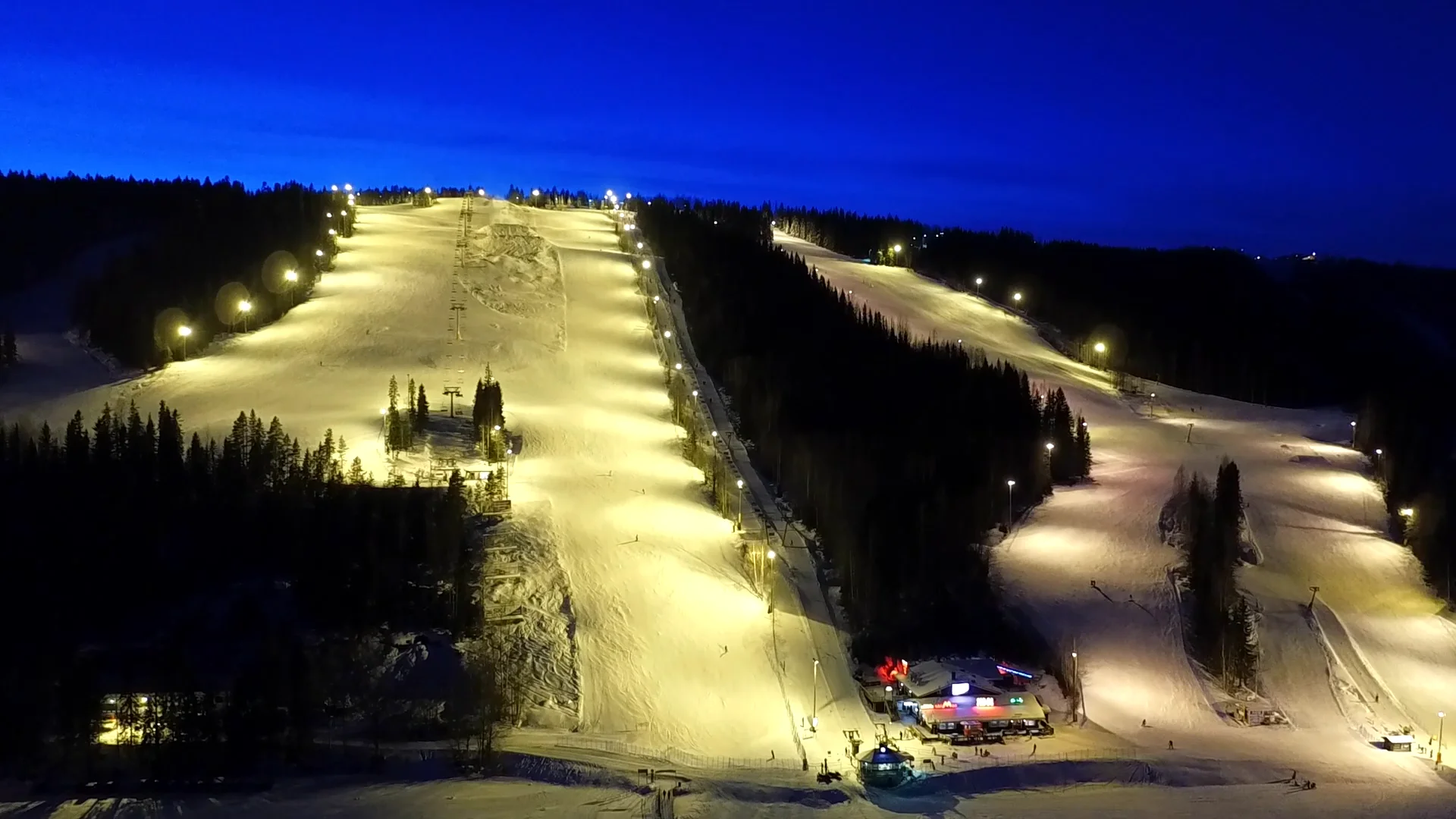 tahko-rinteet-ilta-jäältä on Vimeo