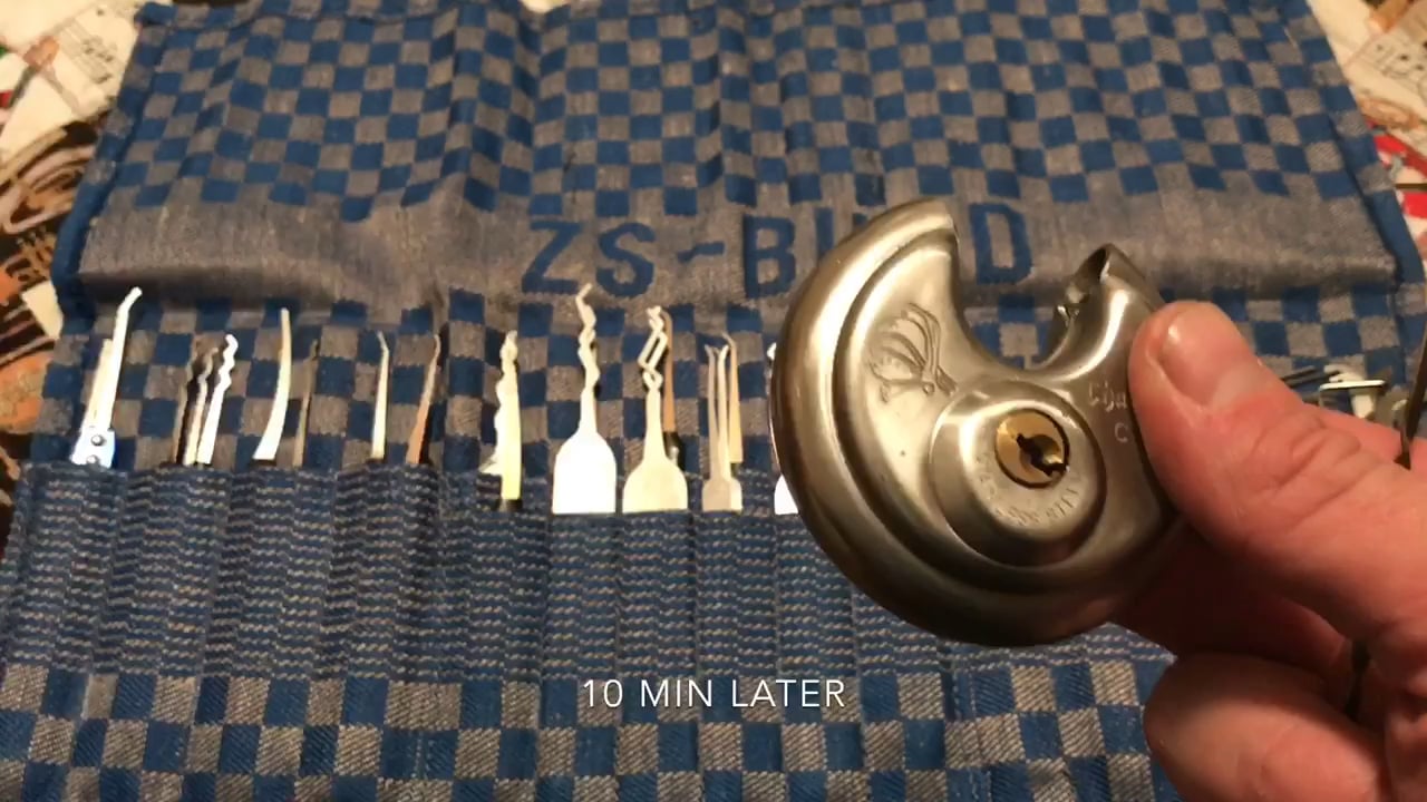 C970 Chateau Lock on Vimeo