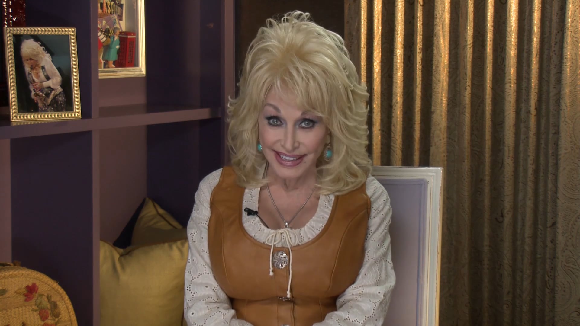 Dolly Parton - License Plates on Vimeo