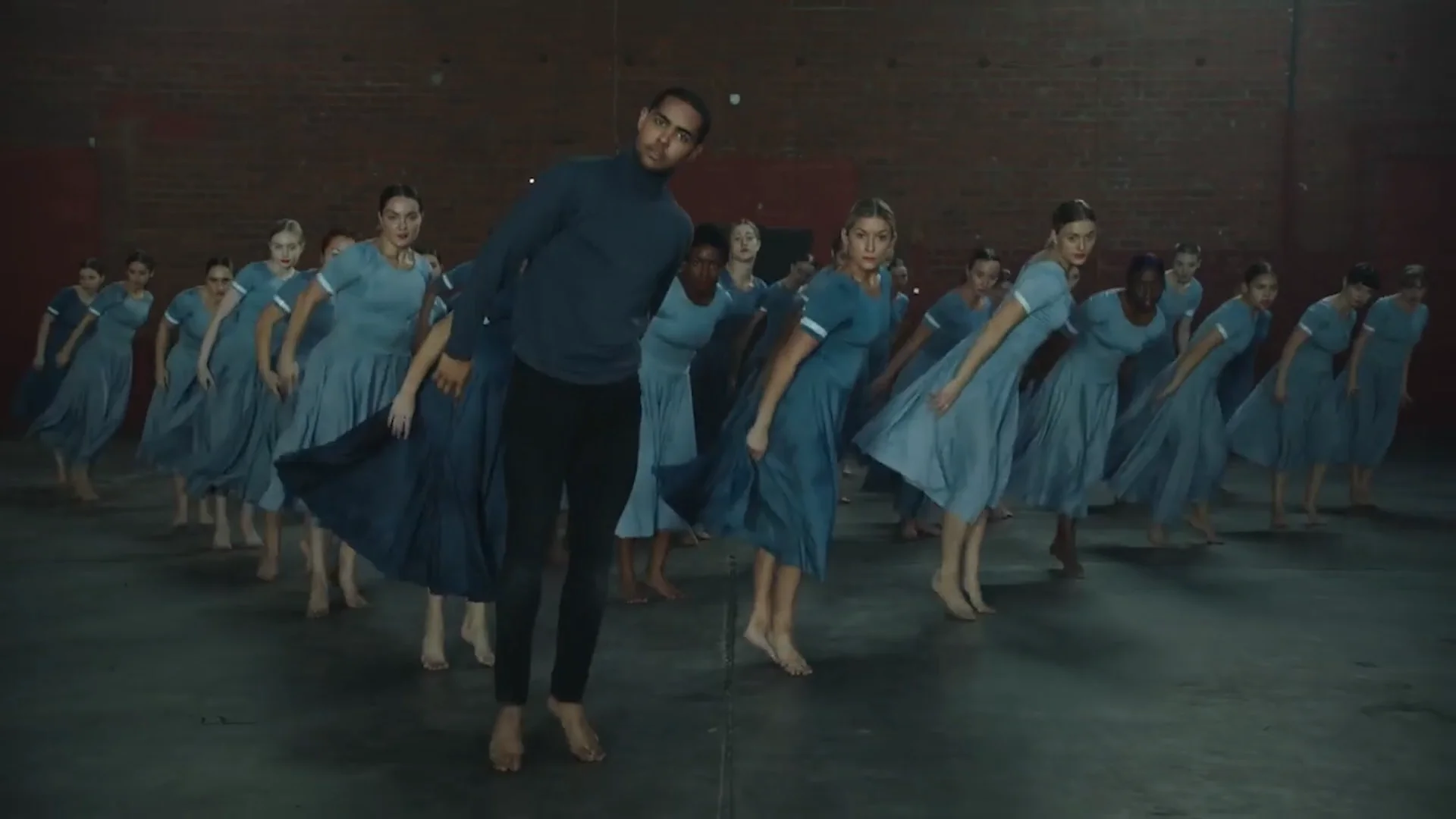 Andrew Wingharts beautiful choreography on Ndjè Yèm by Blick Bassy on Vimeo