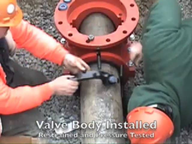 8" Insertion Valve on Cast Iron Pipe on Vimeo