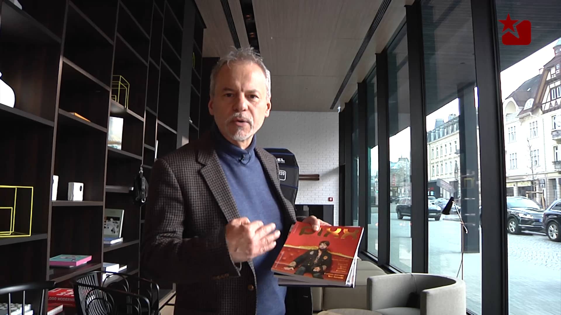 Frank Altmann - Cover Shooting mit Giulia Siegel und der Fuji XT2 on Vimeo