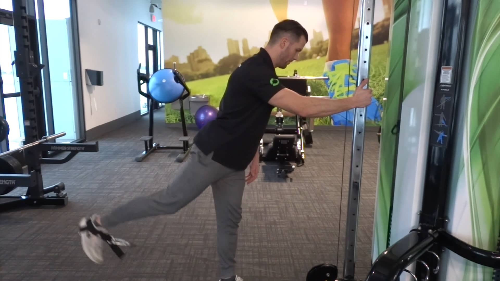 Cable Glute Extension on Vimeo