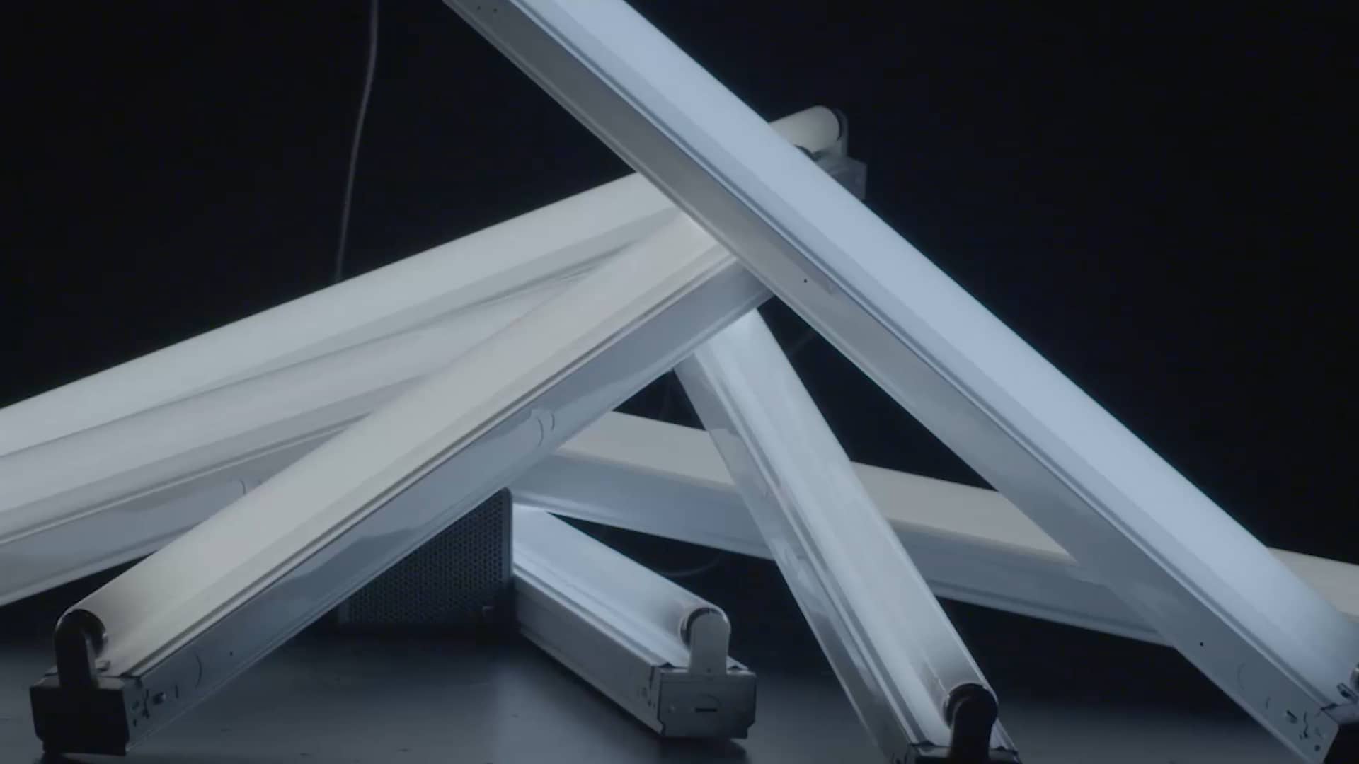 Obsolescere: The Thing is Falling (fluorescent lights) on Vimeo