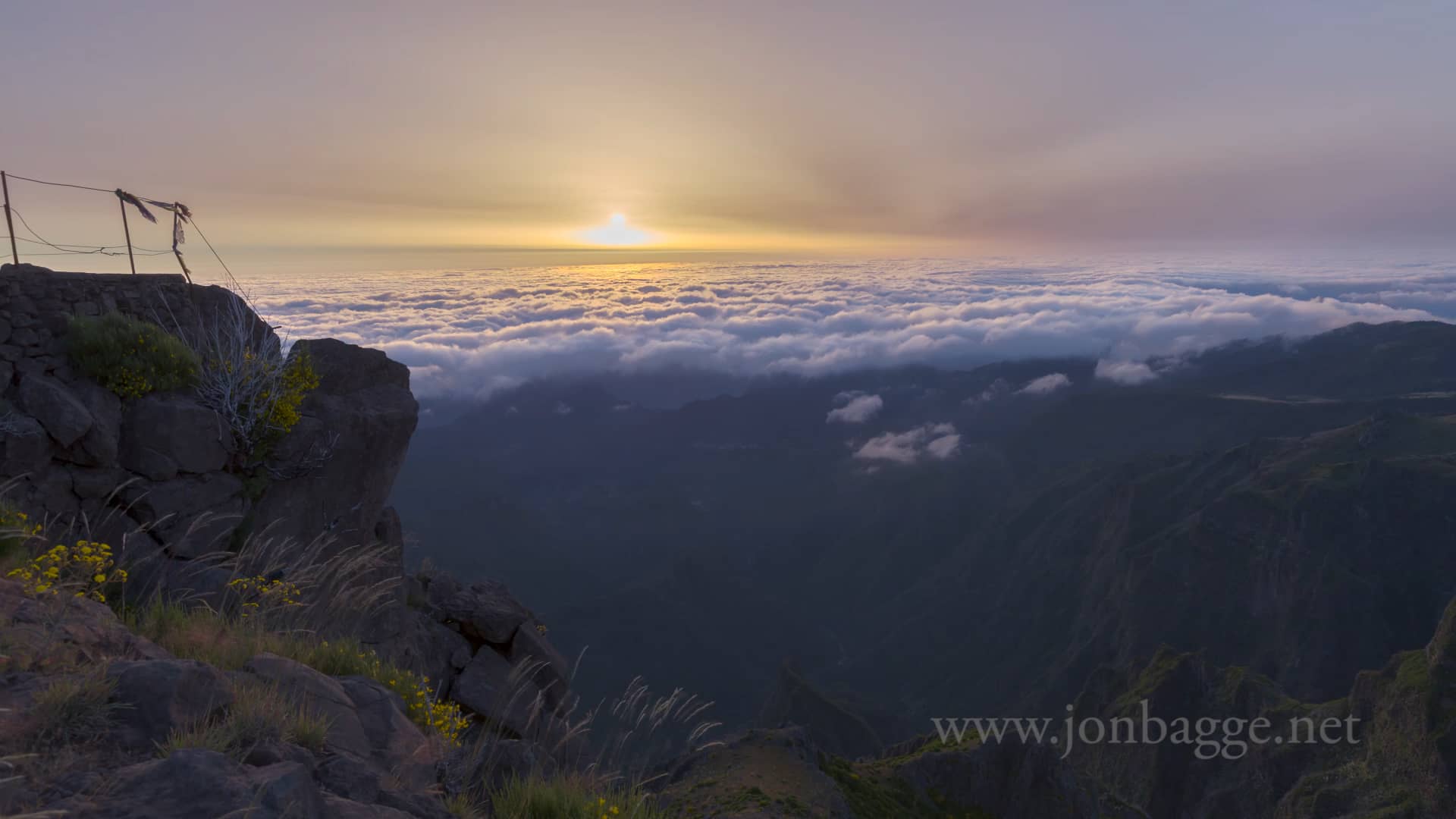 Cloud Inversion Dawn on Madeira on Vimeo