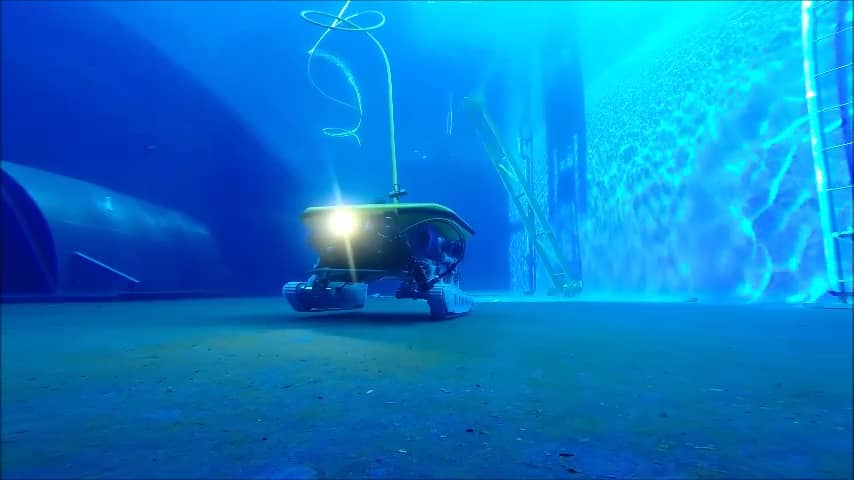 Roving Bat Mark II on Vimeo