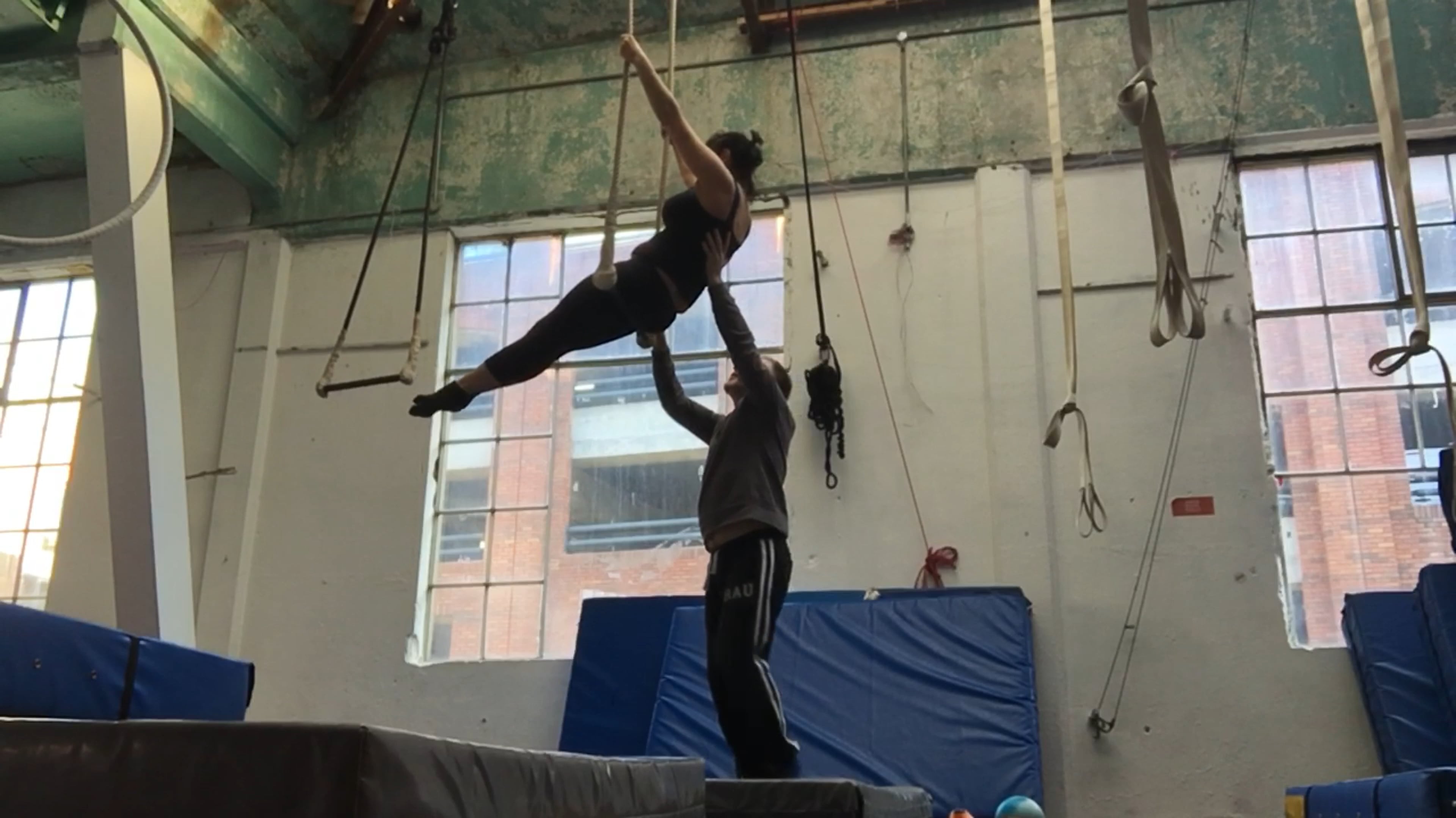 Trapeze fun on Vimeo