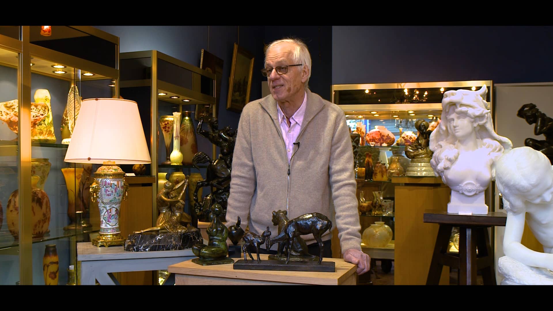 Portraits d'Experts - Jean-François Bourriaud - Art Nouveau-Art Deco ...