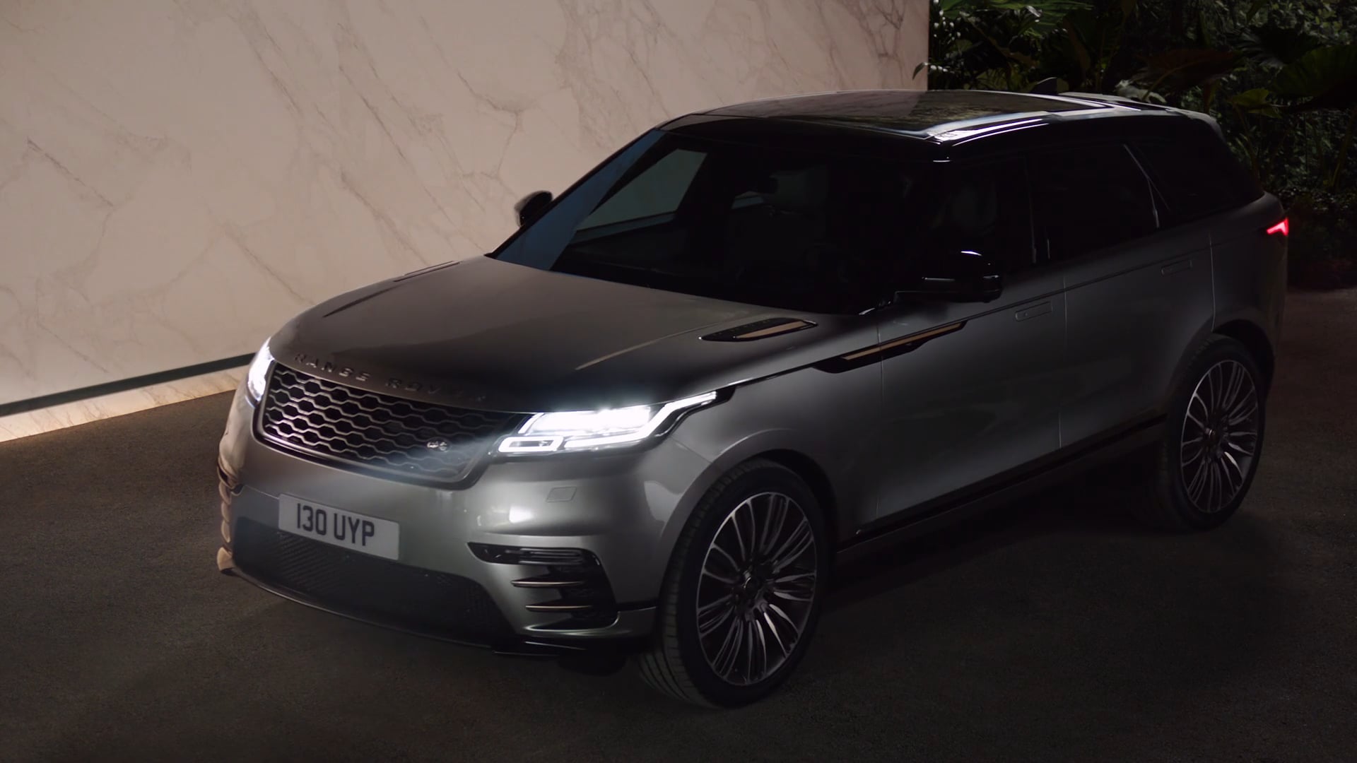 RANGE ROVER VELAR-NIGHT SOUNDS on Vimeo