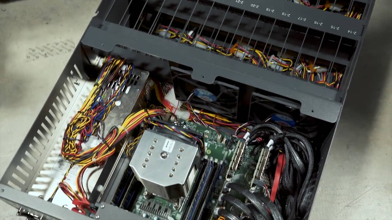 INSTALLING THE PETABYTE - Server Room Upgrade Vlog on Vimeo