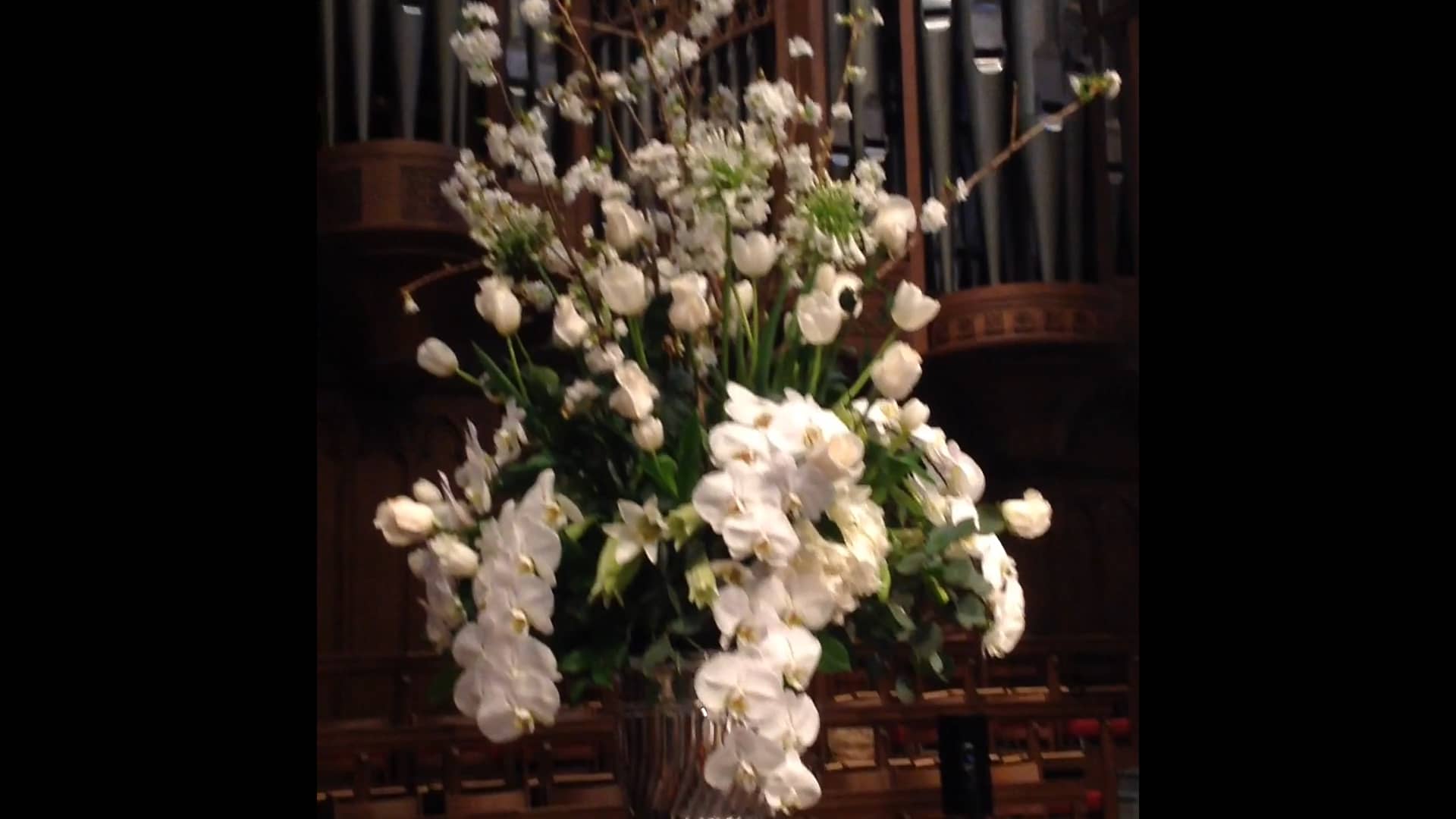 Easter Altar at St. Martin's Episcopal Church on Vimeo