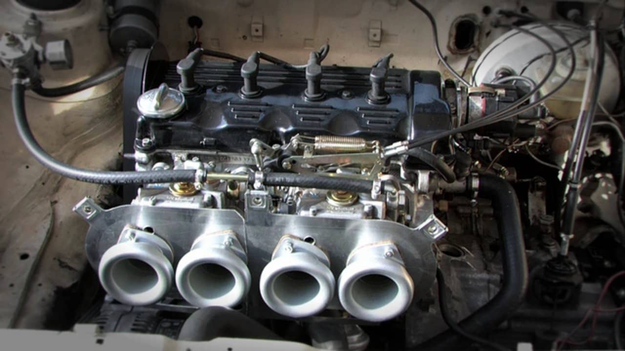 16v VW MK1 Rabbit - Audrey - Weber Carbs - Revving on Vimeo