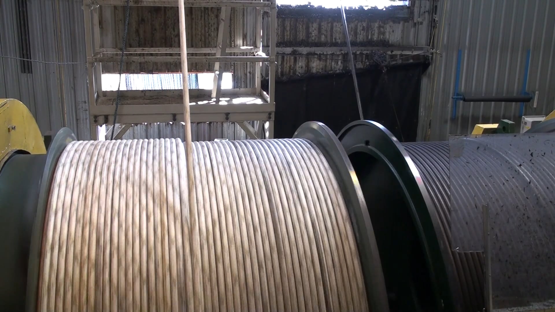 GX 407 World's first fully synthetic mine hoist rope on Vimeo
