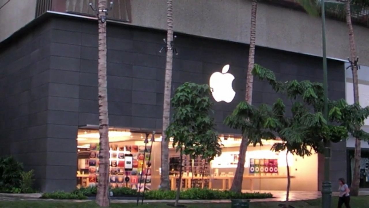 Royal Hawaiian Apple Store Grand Opening on Vimeo