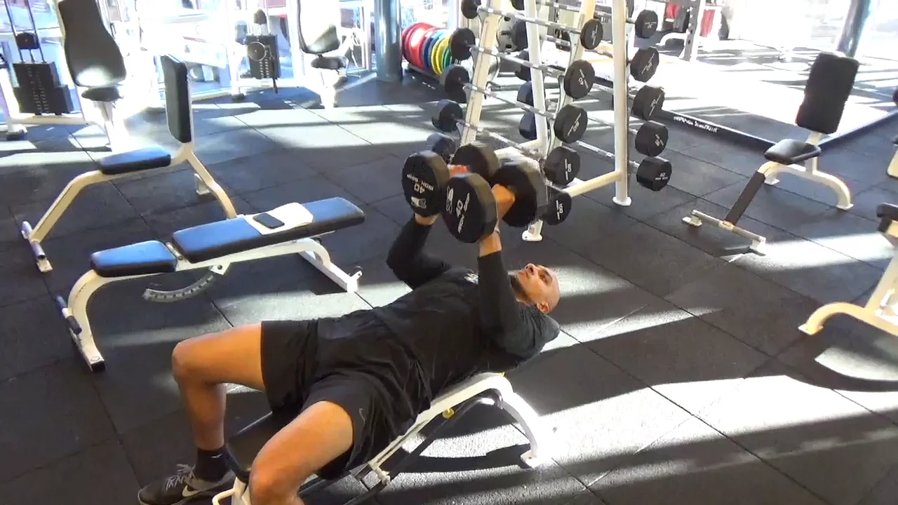 DB Close Grip Bench Press on Vimeo