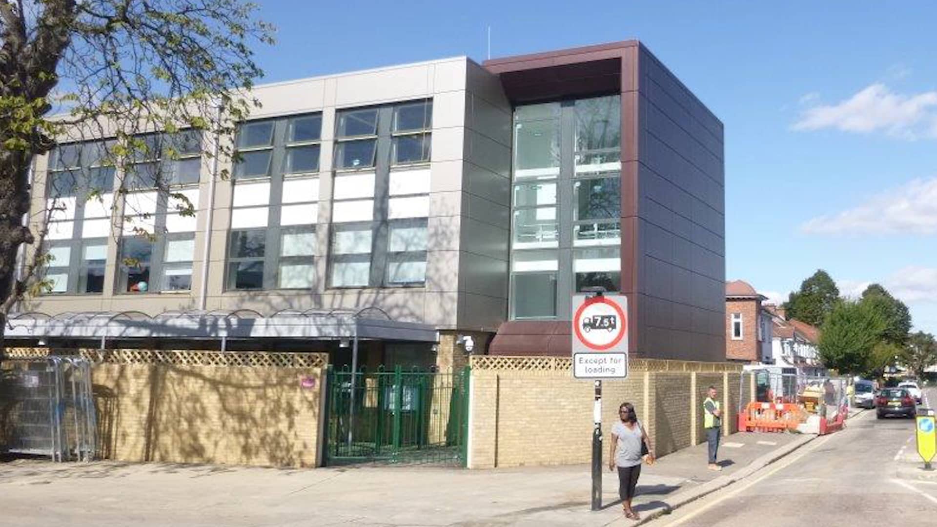 Chestnut Primary School + Photos and extra drive on Vimeo