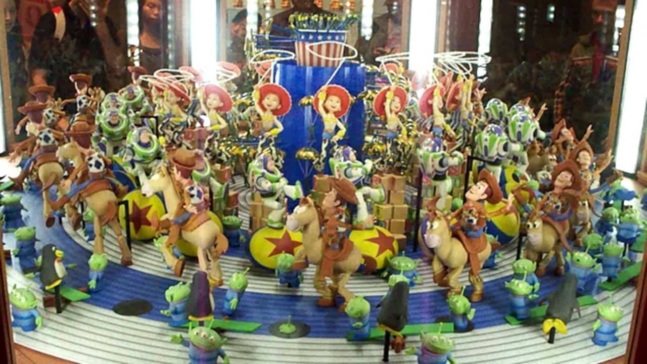 The Toy Story Zoetrope on Vimeo