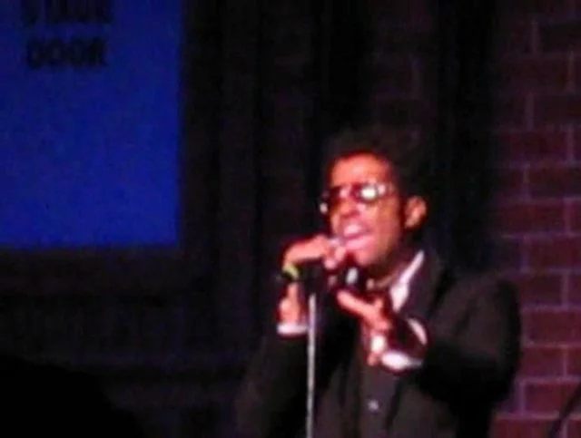 Eric Benét singing "Femininity" on 10.8.08 in VA on Vimeo