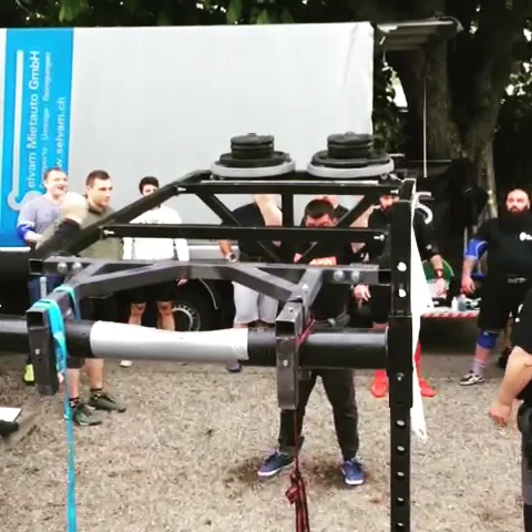 140kg Viking Press - Ramon Gysin - Cat. Strongman - Swiss Strongman ...