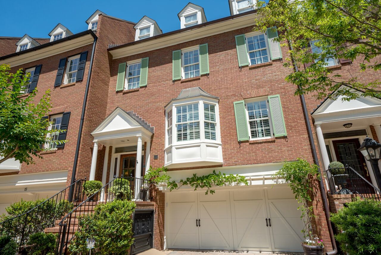 Jere Metcalf - 3685 Peachtree Rd Unit #17 on Vimeo