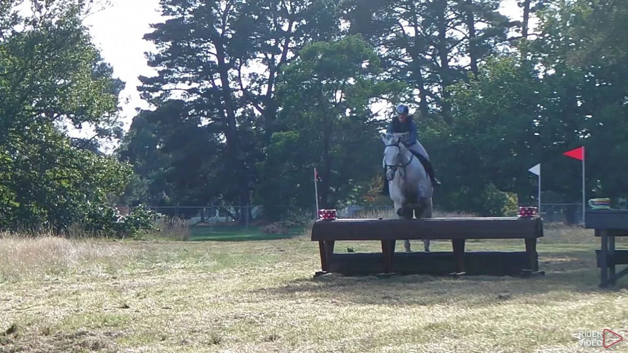 Bronte Bravo riding BRANIGANS SUB ZERO 271 EvA105 Ballarat ...