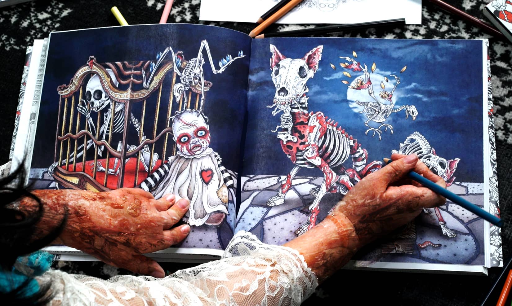 The Beauty of Horror 2: Ghouliana's Creepatorium - Another GOREgeous ...