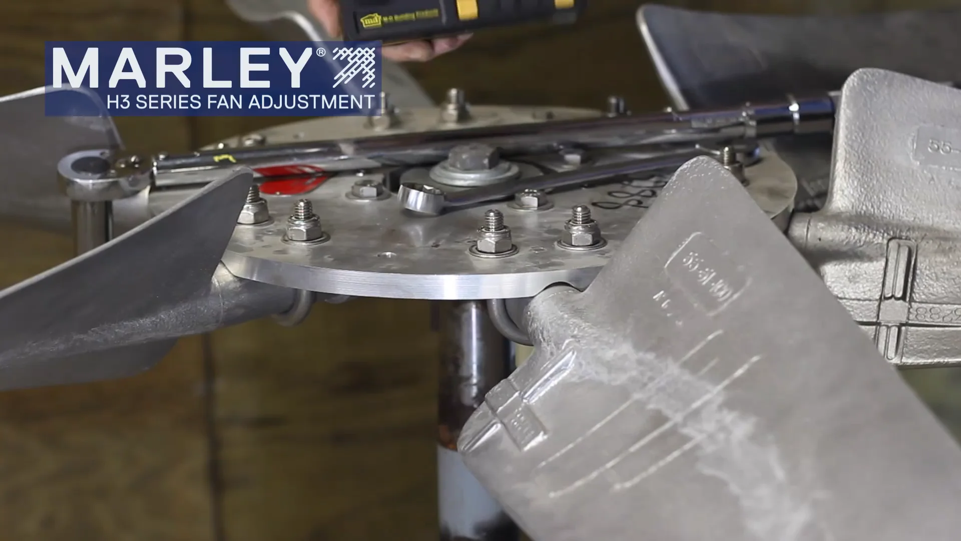 H3 Fan Blade Pitch Adjustment on Vimeo