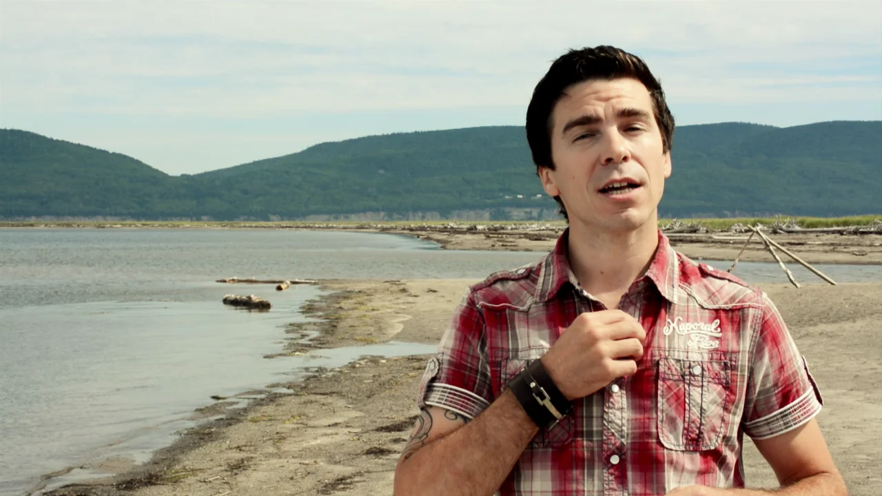 Gaspé : Découvrez la plage de Boom Defense on Vimeo