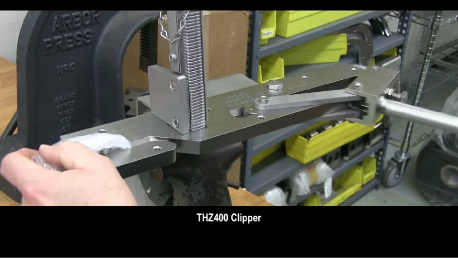 TIPPER TIE Table Clippers - THZ400 Liquid Demo on Vimeo