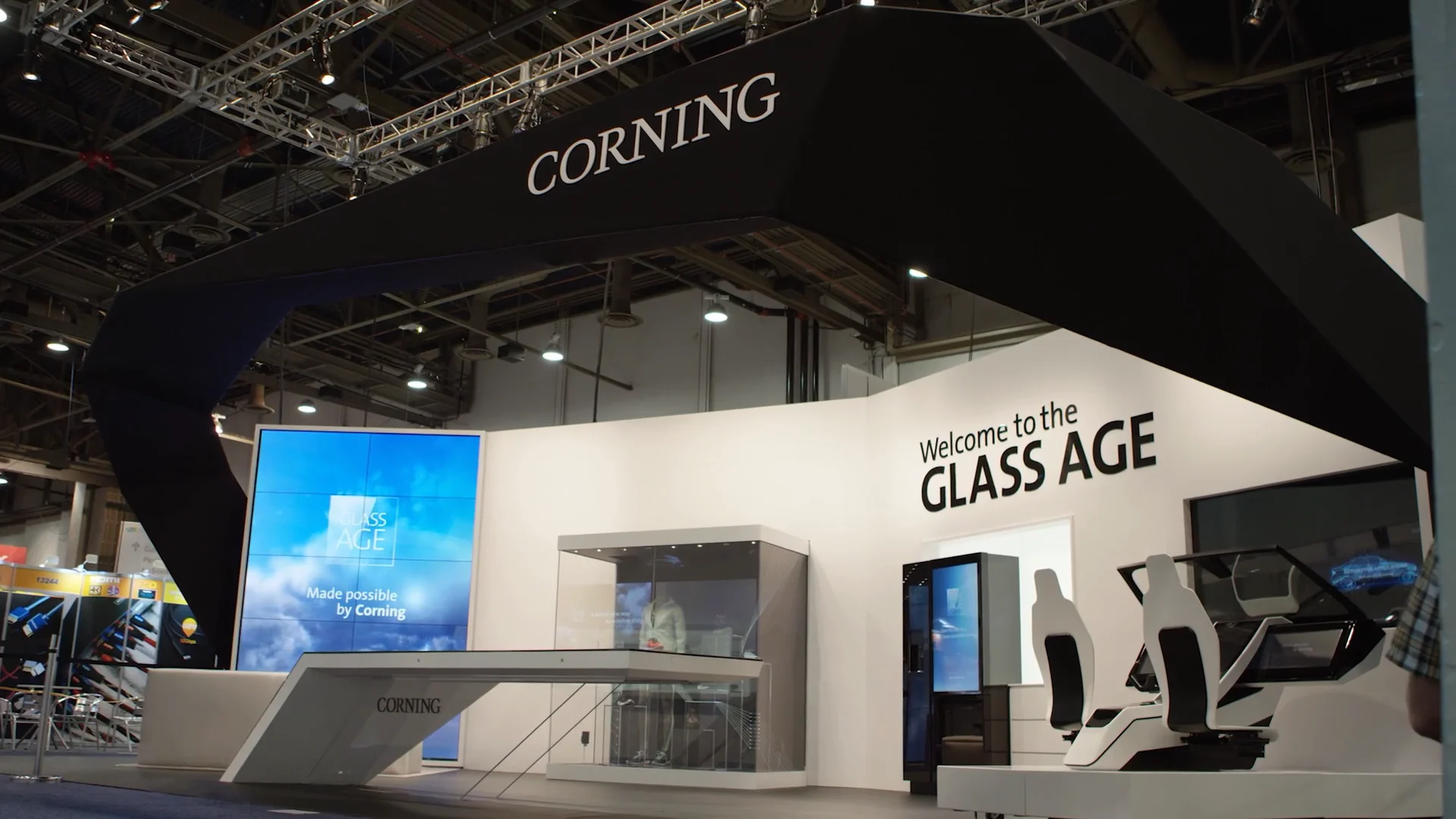 Corning Incorporated Exhibition Booth on Vimeo