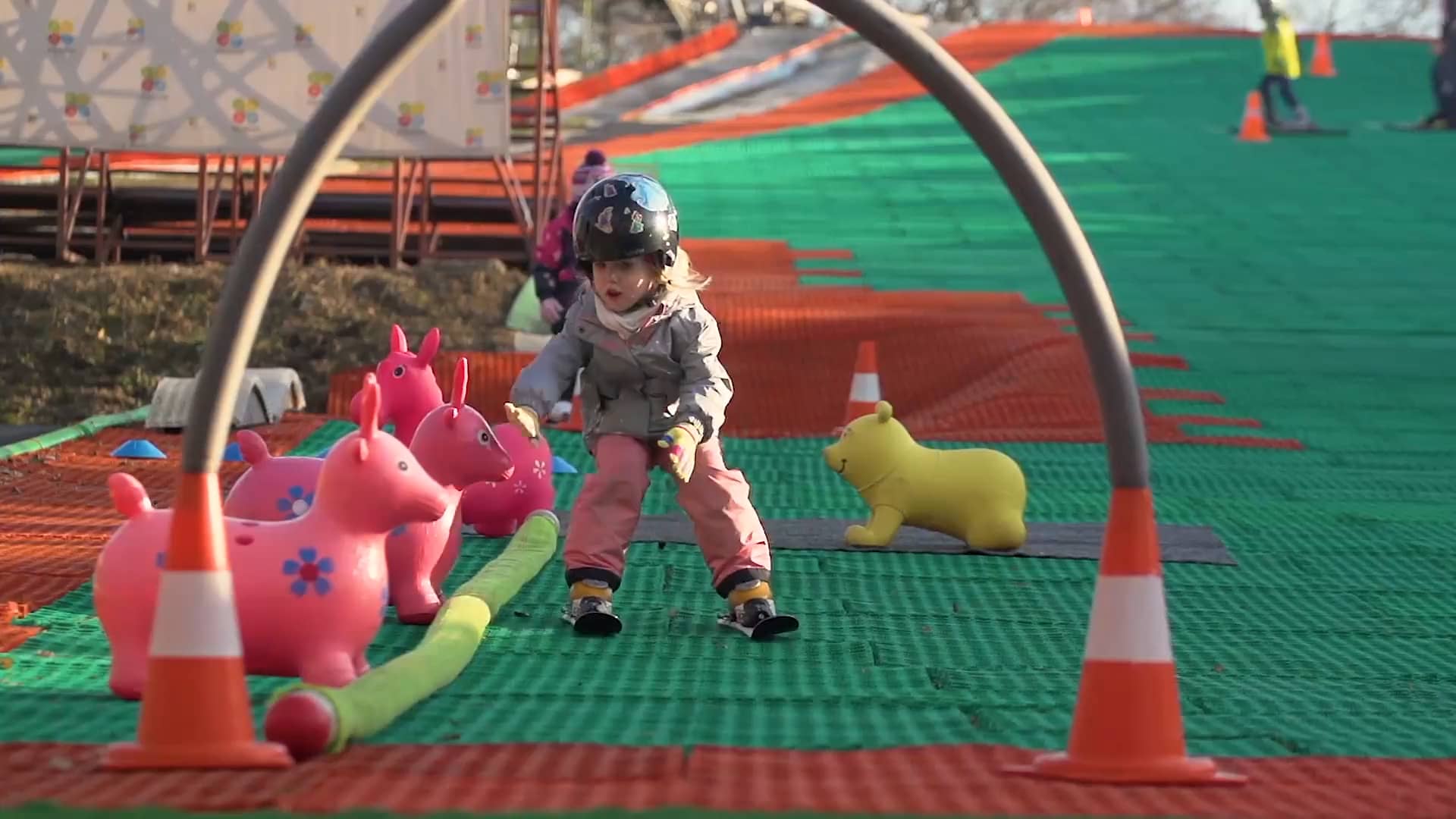 Neveplast ski slopes within the cities on Vimeo