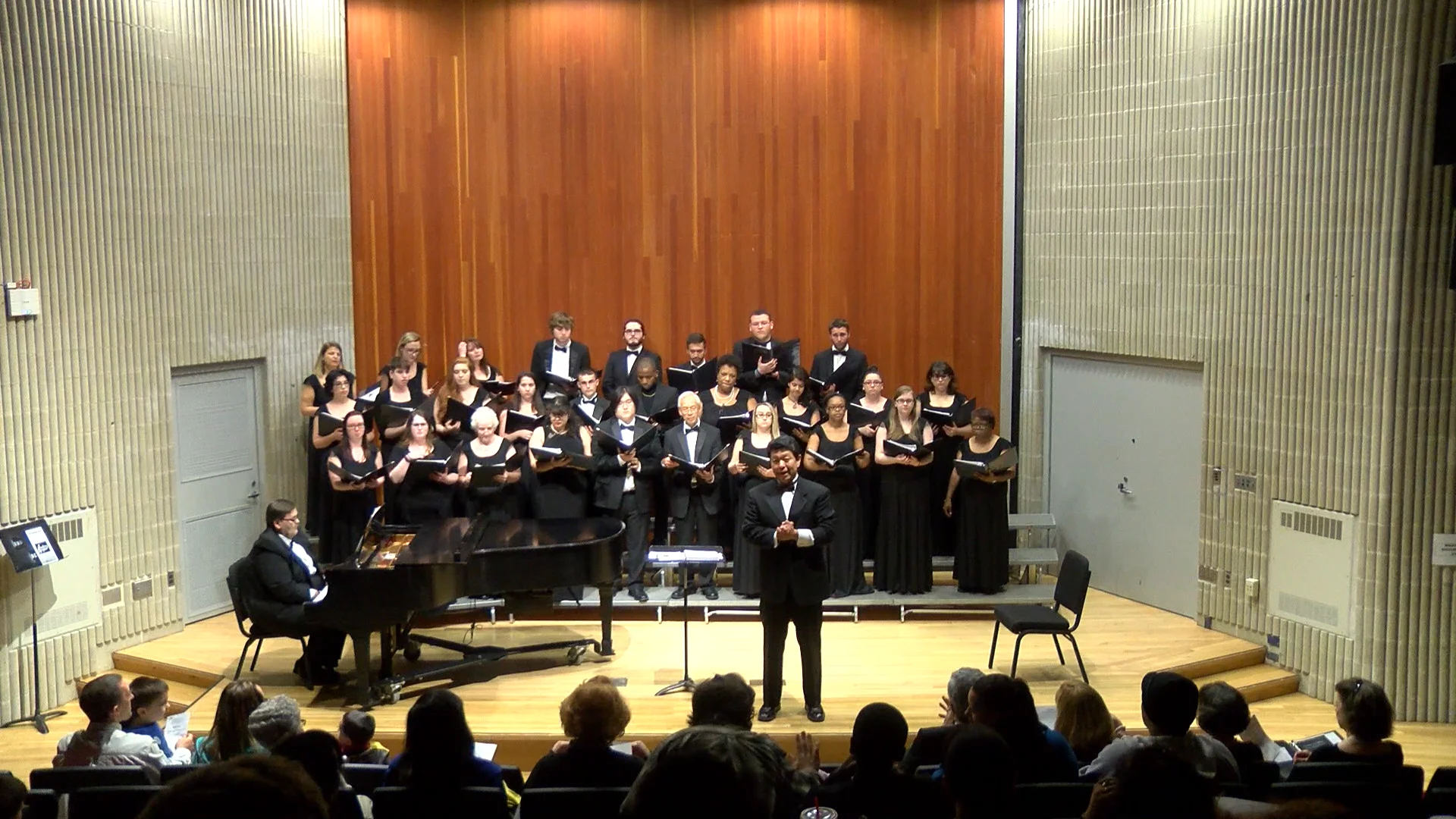 UMass Dartmouth Spring Concert on Vimeo