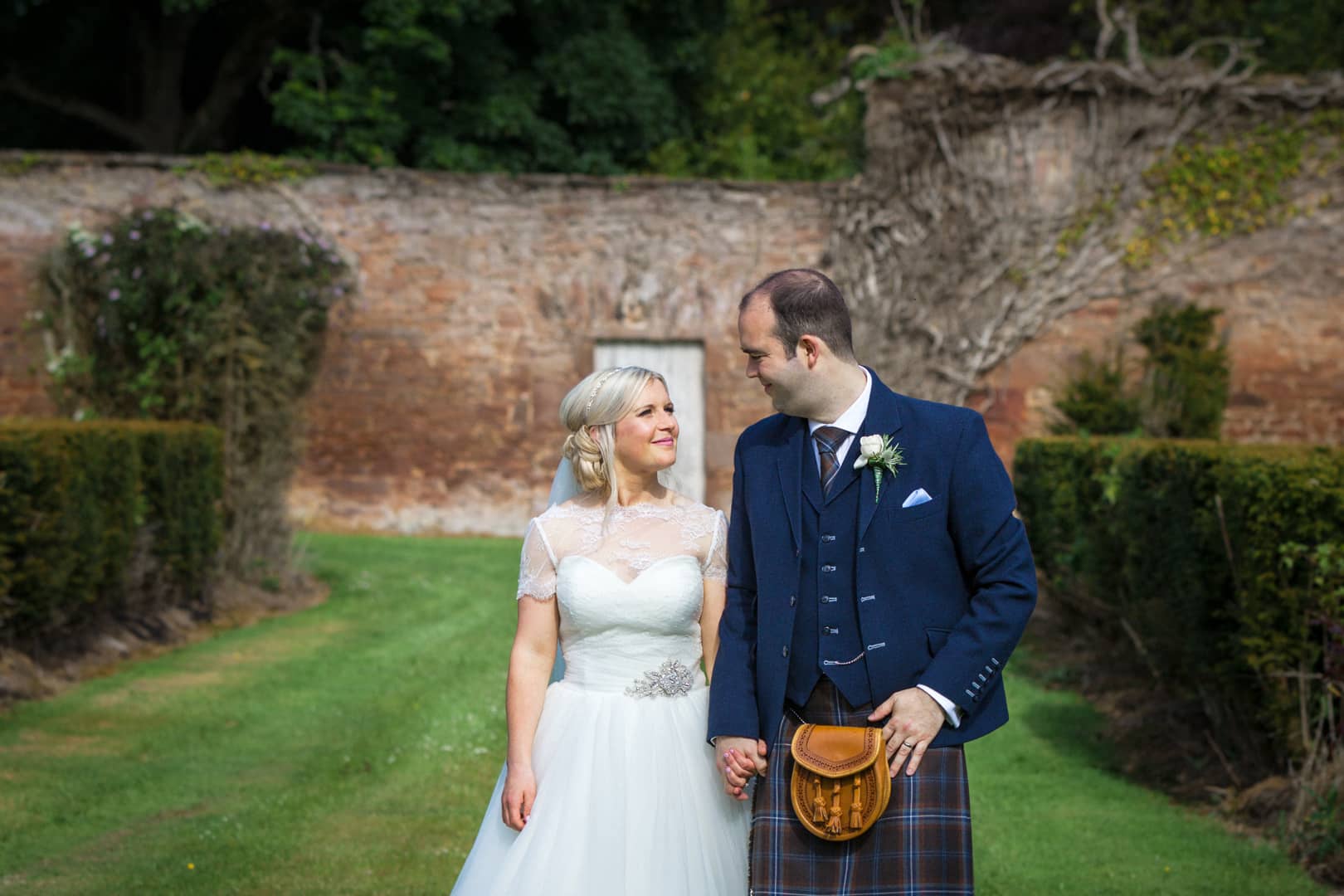 Mr and Mrs Moir on Vimeo