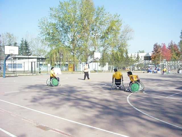 Partido modalidad 4 jugadores handball en silla de ruedas 2010 on Vimeo