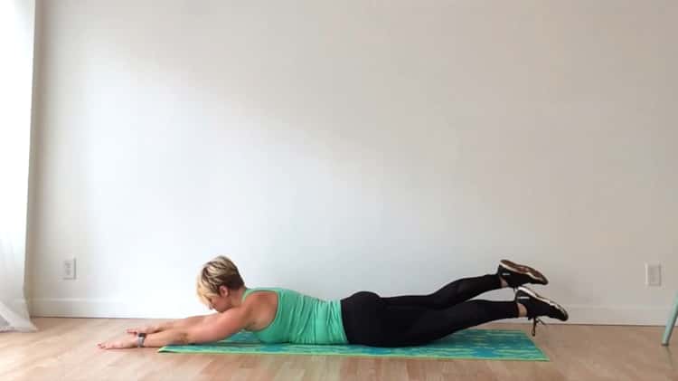 Reverse Flutter Kicks By Robbie De Clercq Exercise How-to, 43% OFF