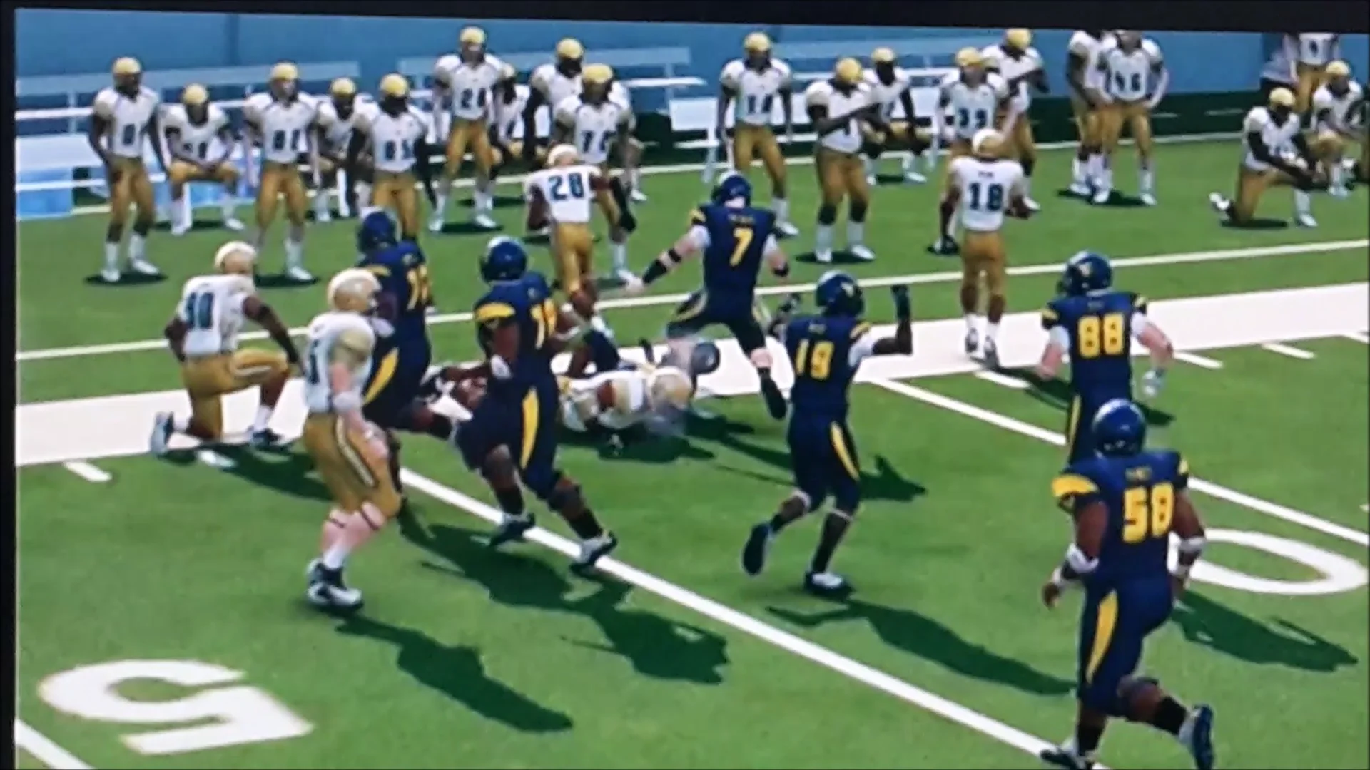 Dreamius Smith beats gravity on Vimeo