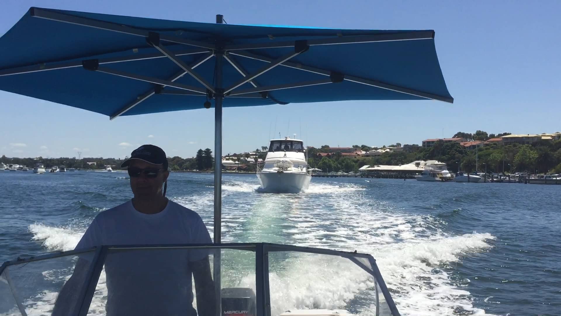 Finbrella Stainless Steel 2.8 metre Boat Umbrella. Fremantle Port ...